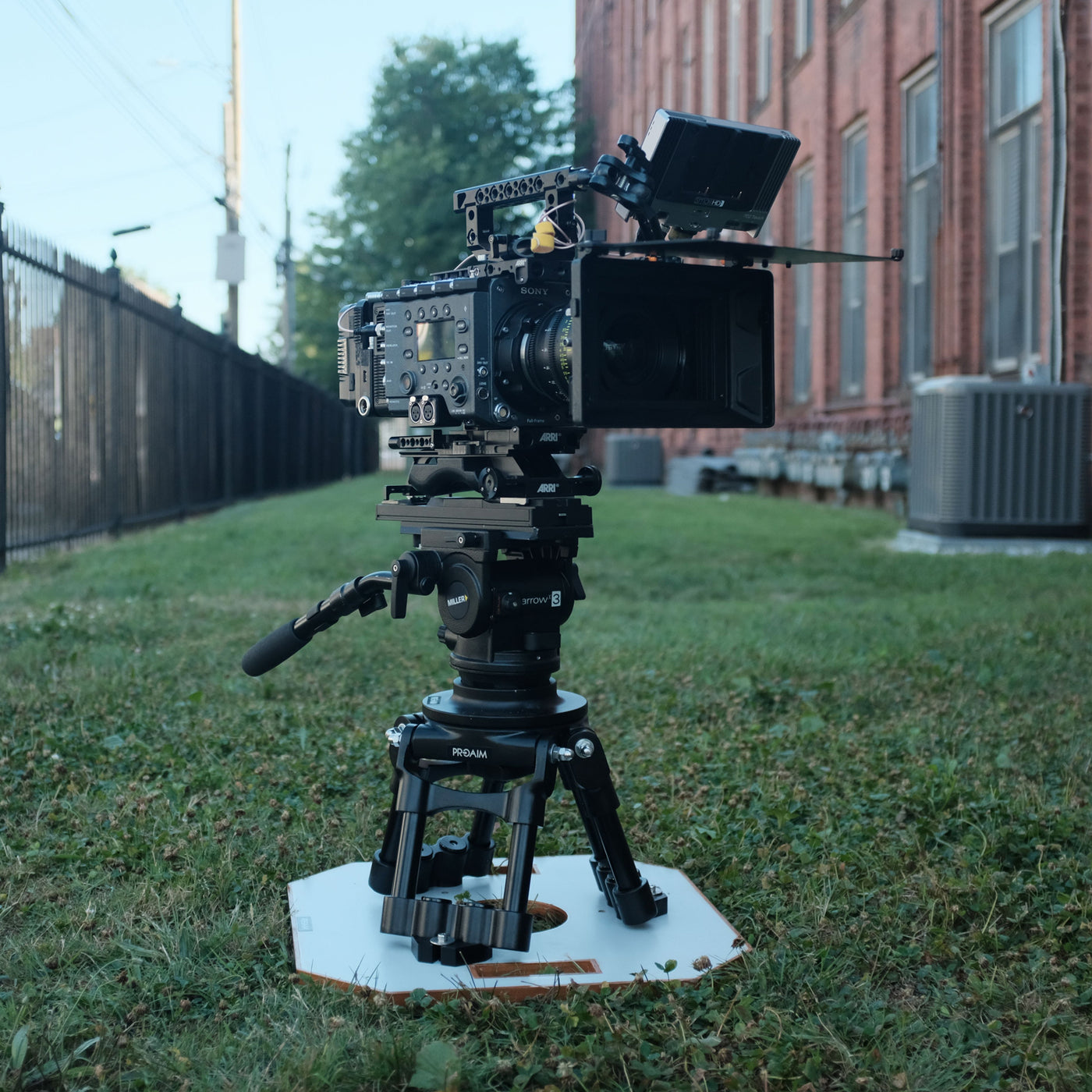 Proaim Heavy-Duty Cinema Camera Hi-Hat with Board — Proaim.be